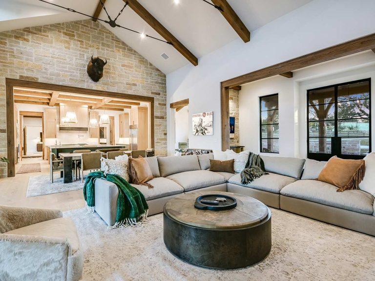 Secluded Modern Rustic Hill Country Ranch
